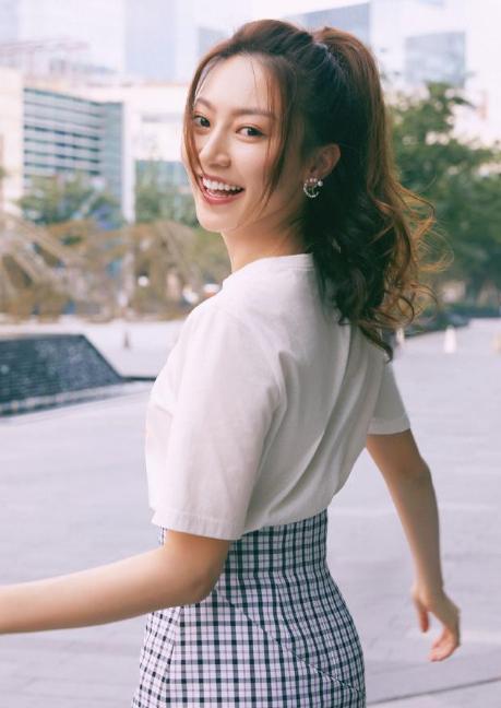 Jiaxing shareholders exposed, Zhang Yunlong and Huang Mengying's identity was controversial ...