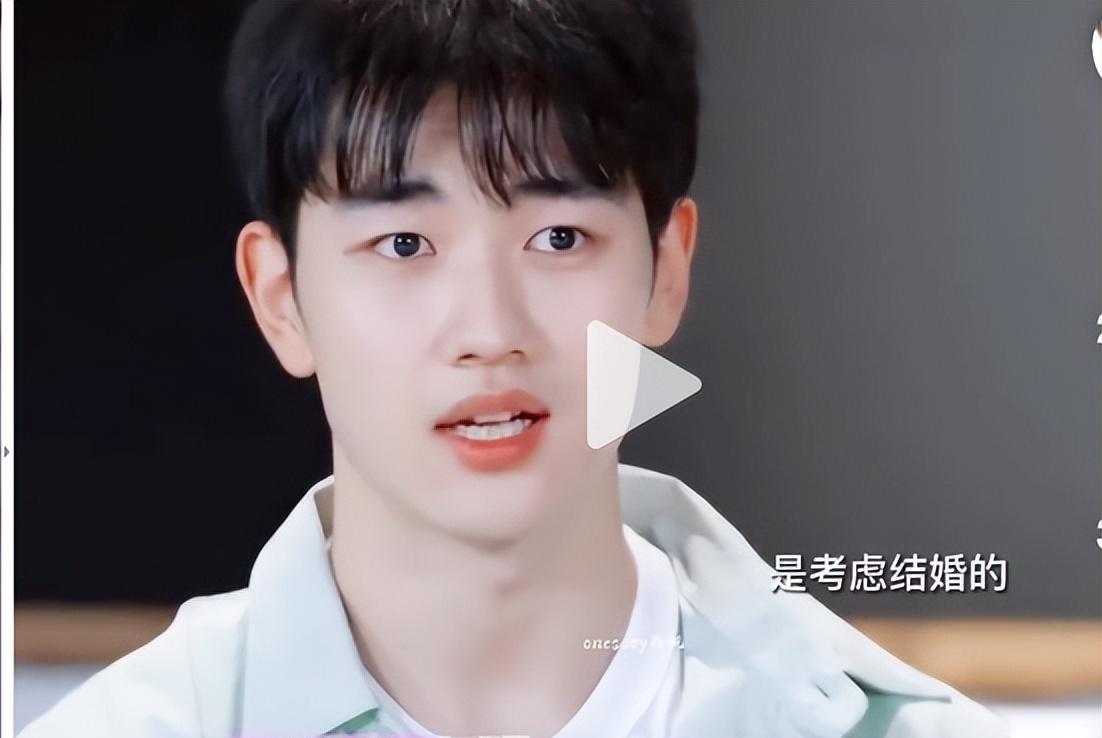 42-year-old Jin Sha brought her 23-year-old boyfriend to the show. The ...