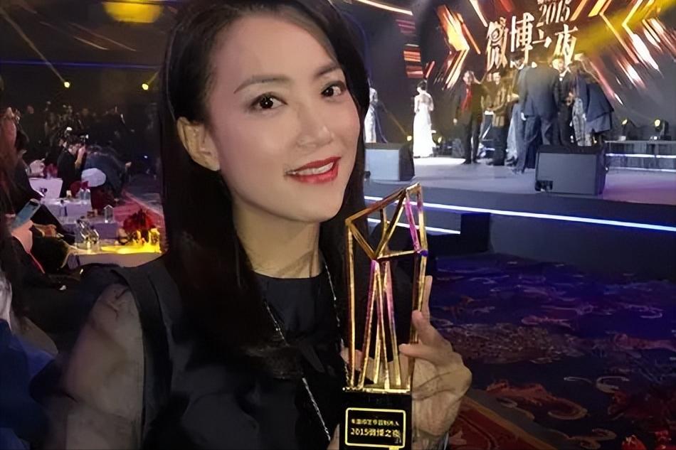39-year-old Huo Wenxi was pregnant before marriage, Nicholas Tse: Give ...