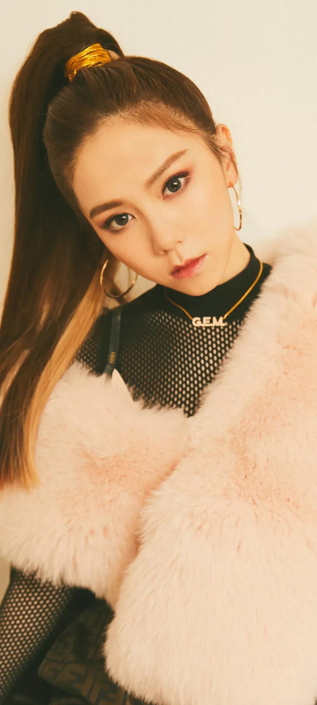 Deng Ziqi Wallpaper|Slim Goddess Yan - iNEWS