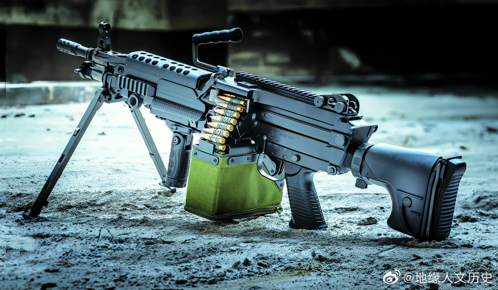 The UAE showcased the first domestic light machine gun CLMG 556 - iNEWS