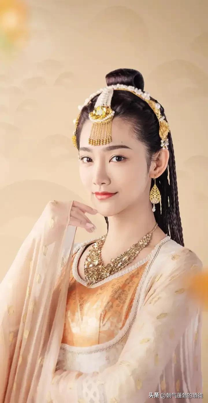 The beautiful world is full of beautiful girls - iMedia