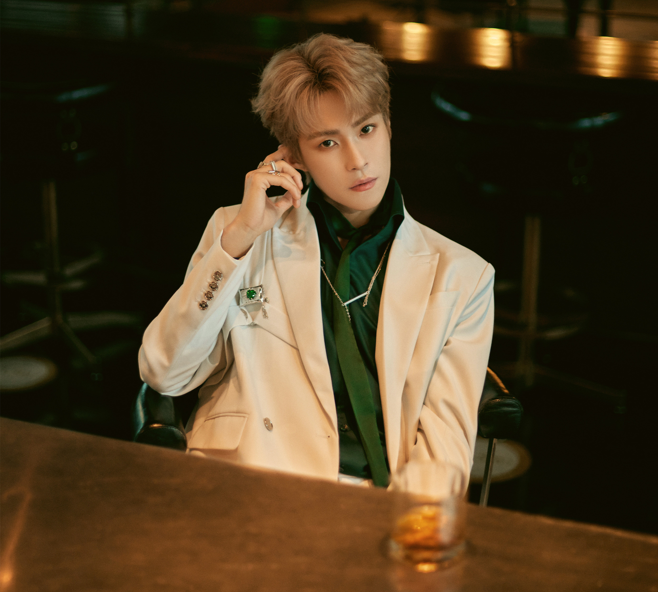 30-year-old Yueyue meets 3 girls in one night!Kissing Dou Wei's ...