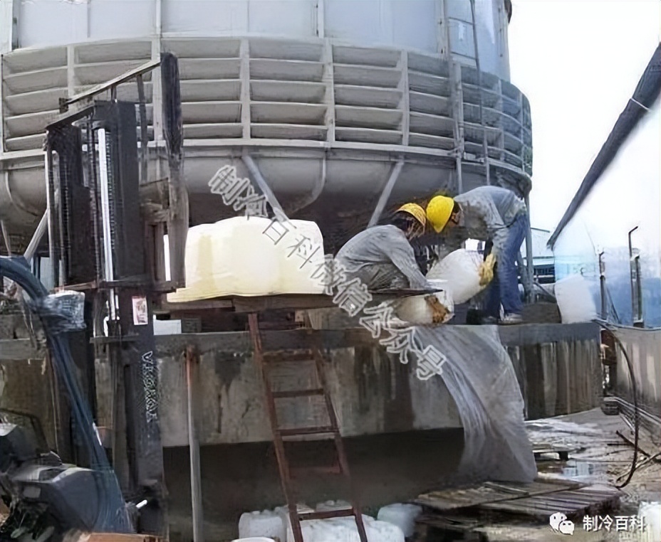 Refrigeration unit cooling tower two cleaning scheme reference - iNEWS