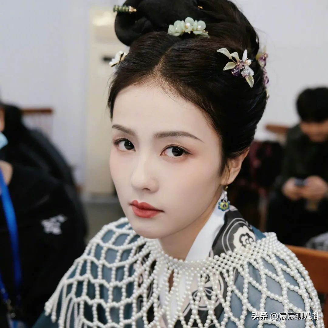 Bai Lu, Yang Zi, Xiao Zhan, Yu Shuxin, Zhang Linghe, Huang Xiaoming ...