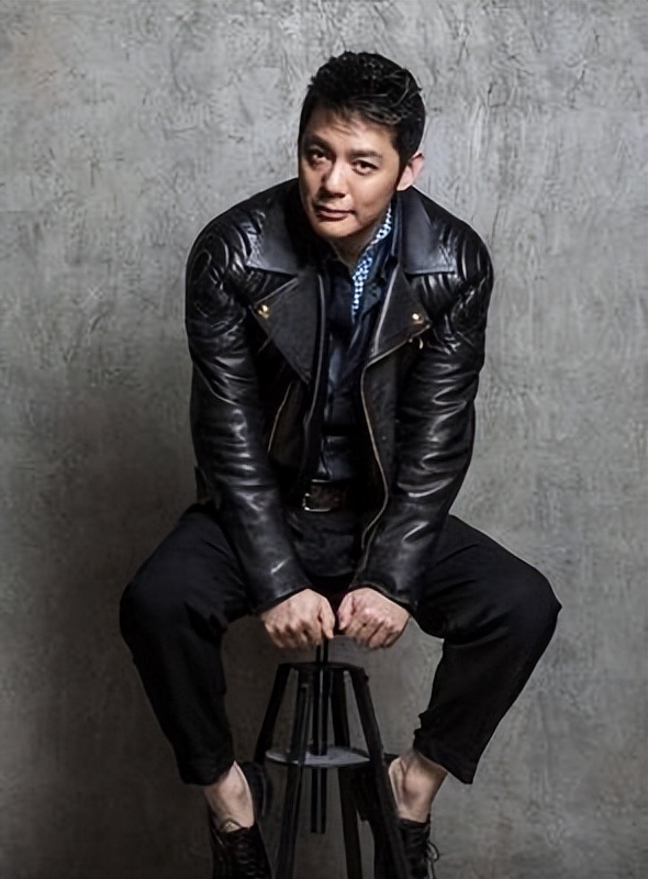 To pursue true love, 49-year-old Fu Chengpeng can go so far - iMedia