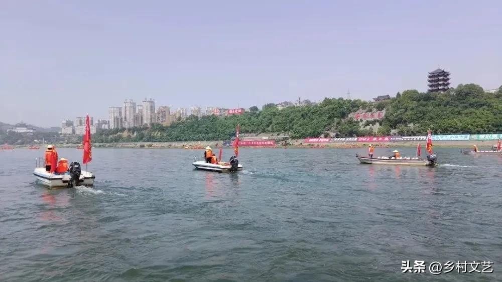 Li Yongming: Watching the Han River - iNEWS