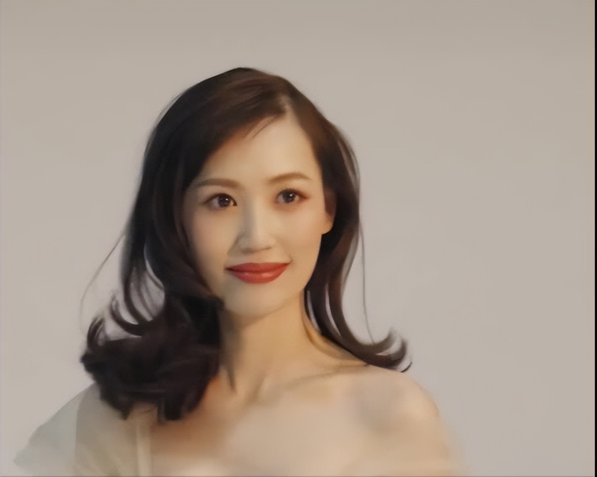 The "beautiful and charming wife" Ma Rong, who is so rich that she has ...