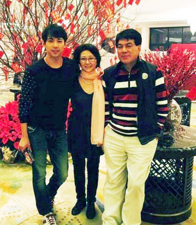 Famous actor Zhu Shimao: married his first love at the age of 26 ...