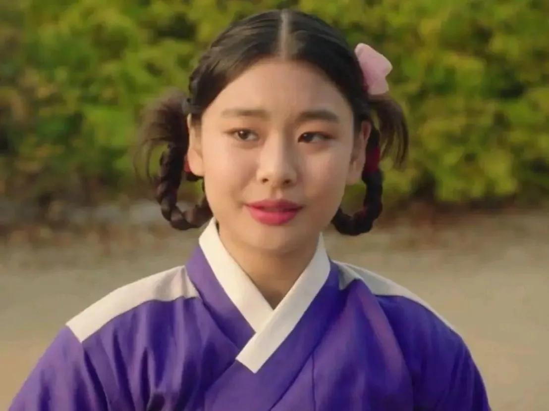 Joseon Dynasty medical officer, sincere doctor in a unique village ...