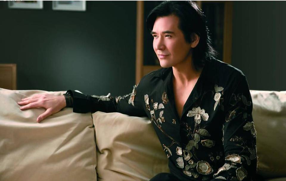 "Shang Wang" Fei Xiang: 62 years old with 8 pack abs, only loves filming but not women - iNEWS