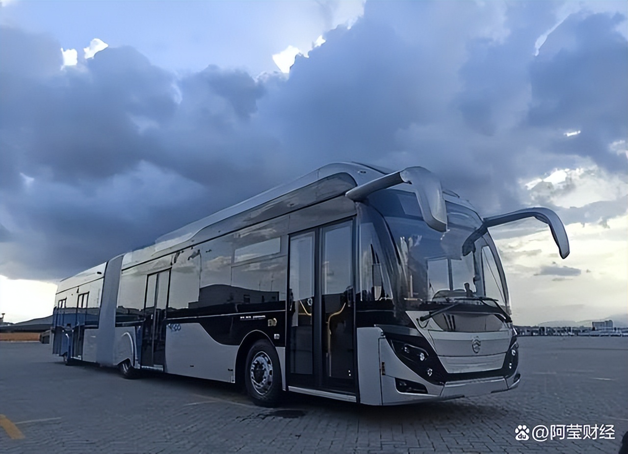 Chinese buses are on fire all over the world!Drivers from many ...