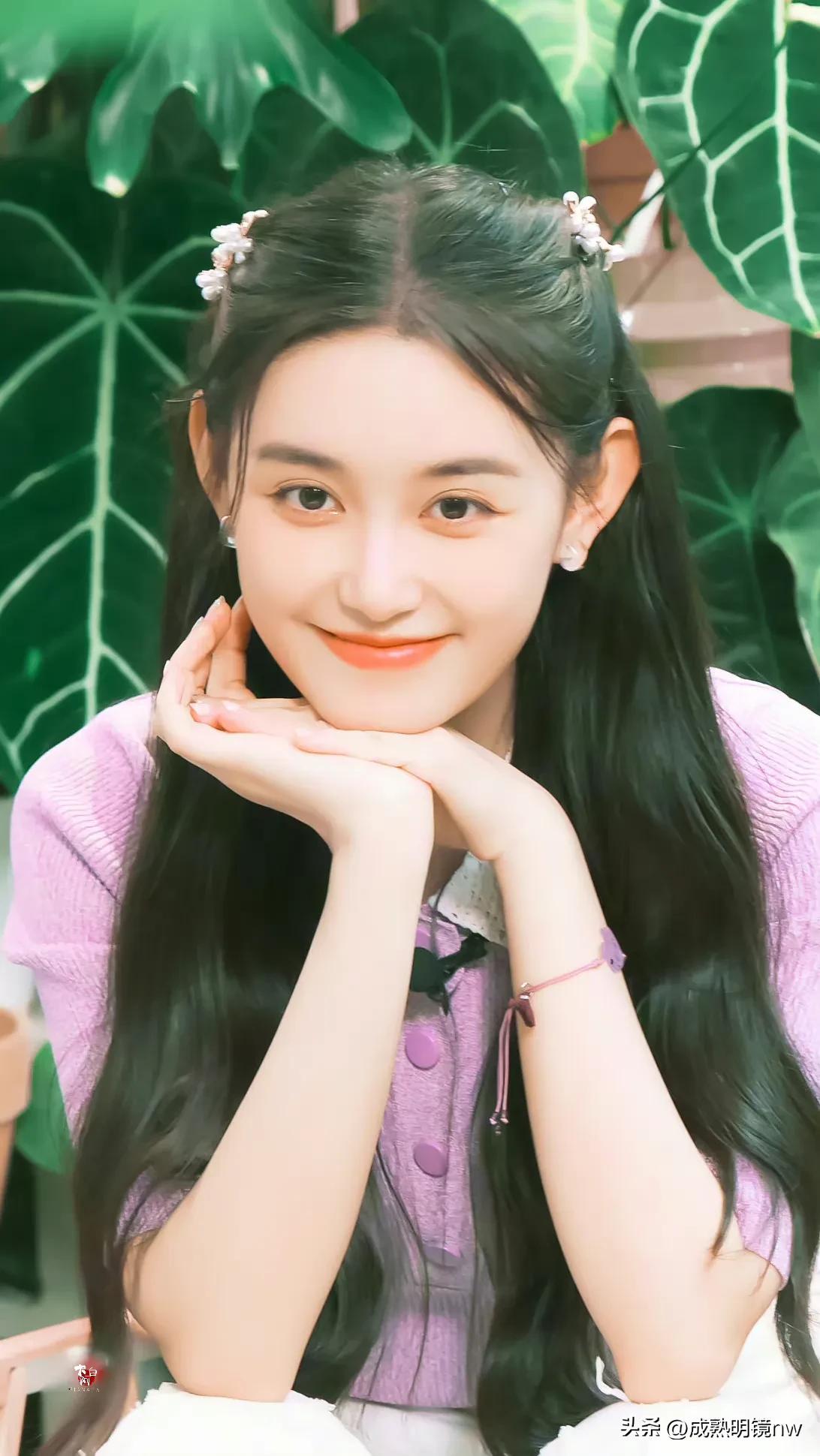 Young and beautiful Jiang Yiyi, sweet and lovely photo - iMedia