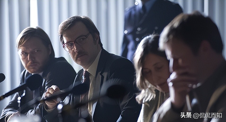 "Blood Detective 1983": In a dangerous social environment, how do ...