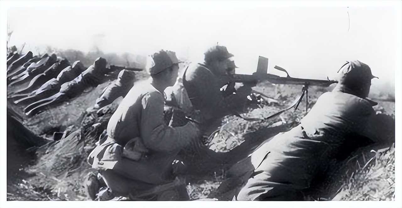 During the Huaihai Campaign, the army commander Sun Liangcheng wanted ...