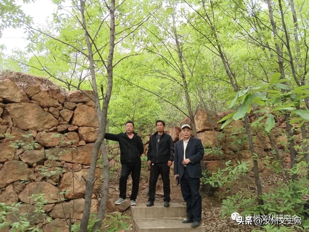 Ancient Mushan Chu Great Wall Ruins - iMedia