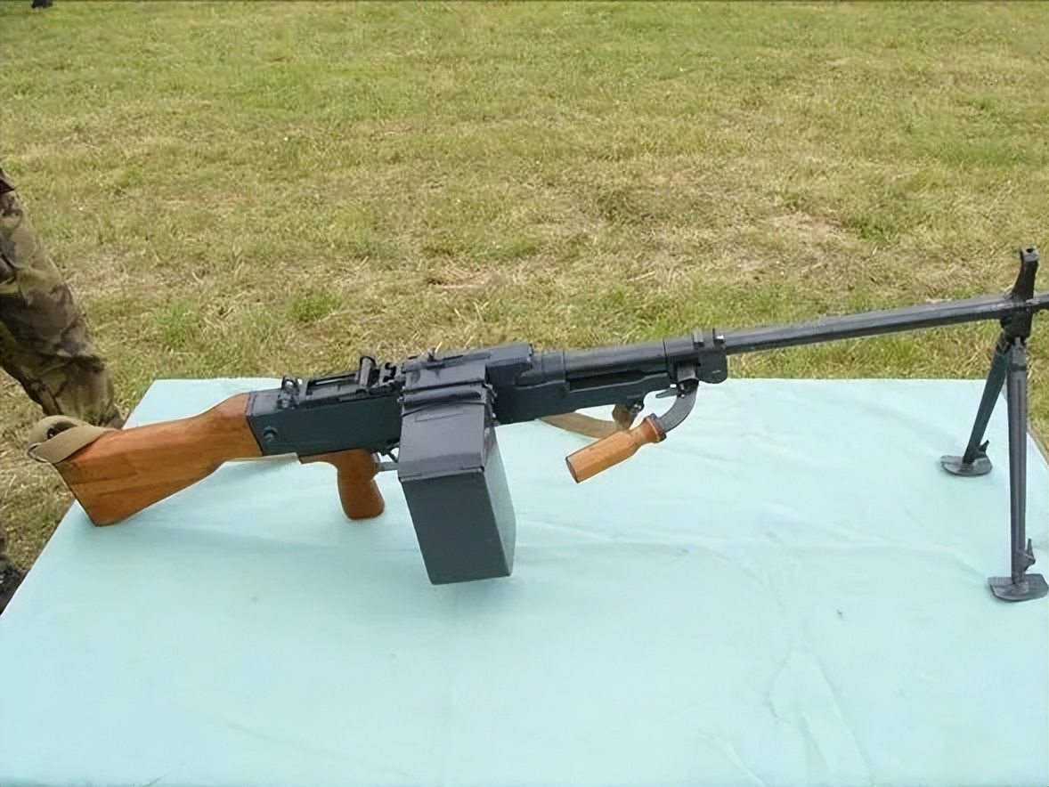 Appreciation of firearms - Czechoslovakia Vz.59 general-purpose machine ...