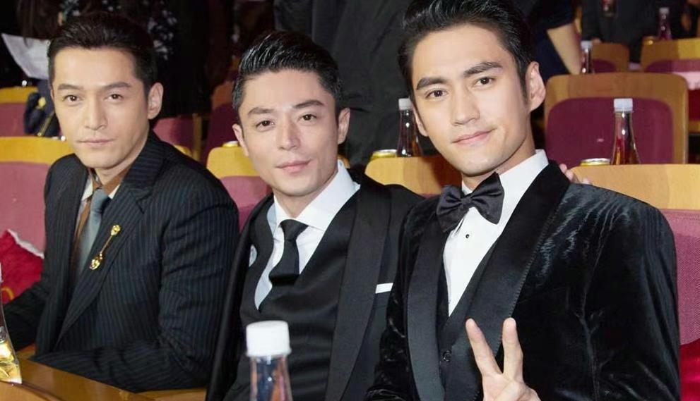 Yuan Hong responded that he married Hu Ge, saying that this is a happy ...