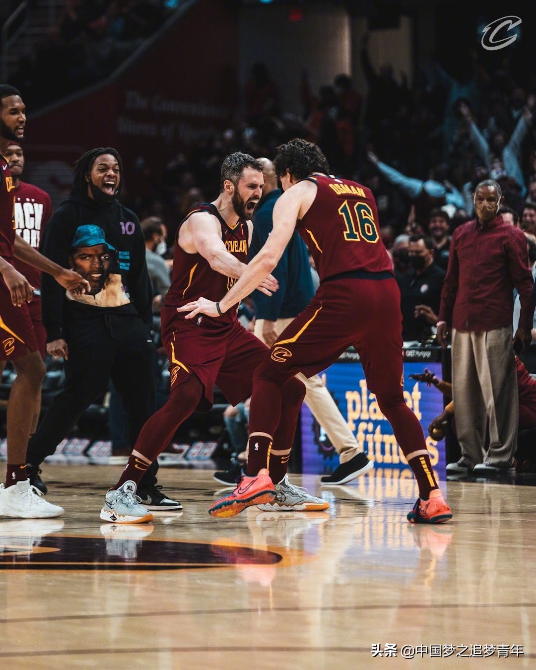 The champion defender 15+12 dreamed back to the top, the director ...