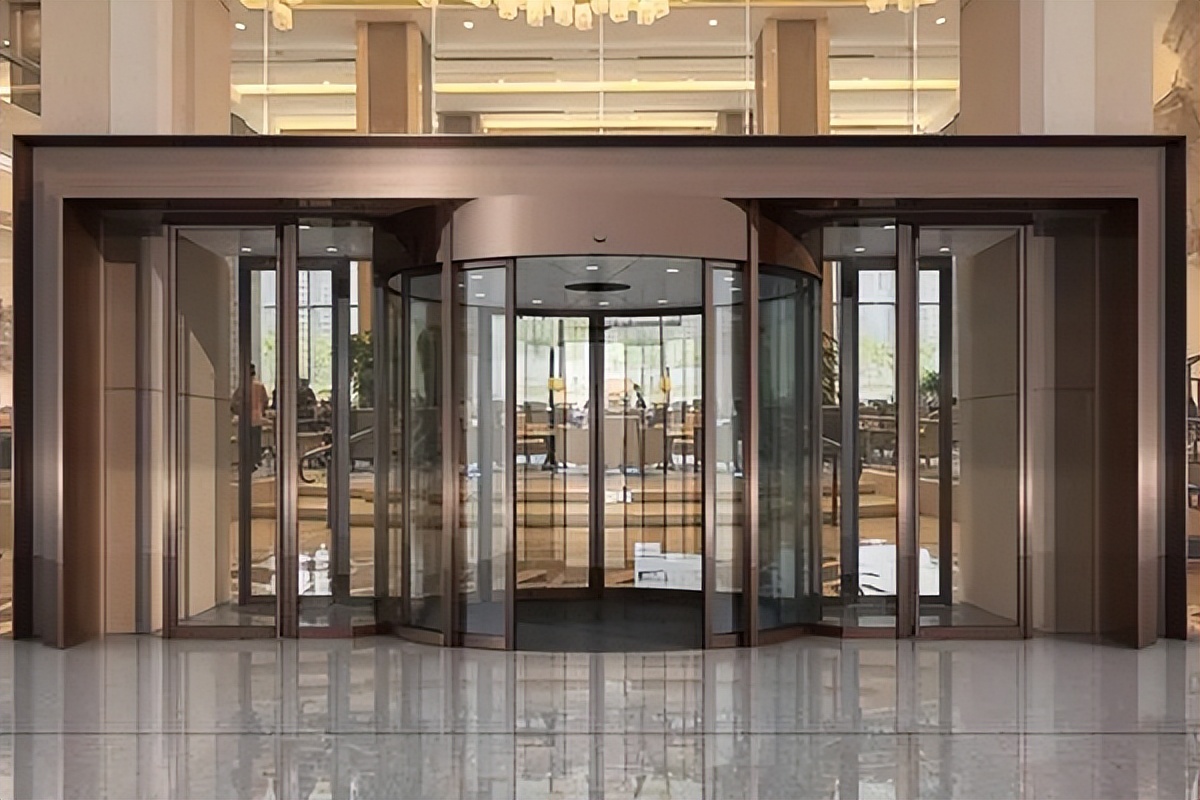 How to choose a balance door brand? - iNEWS