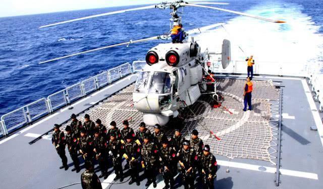 The 19-member "Jiaolong" commando rescued the merchant ship, confronted ...
