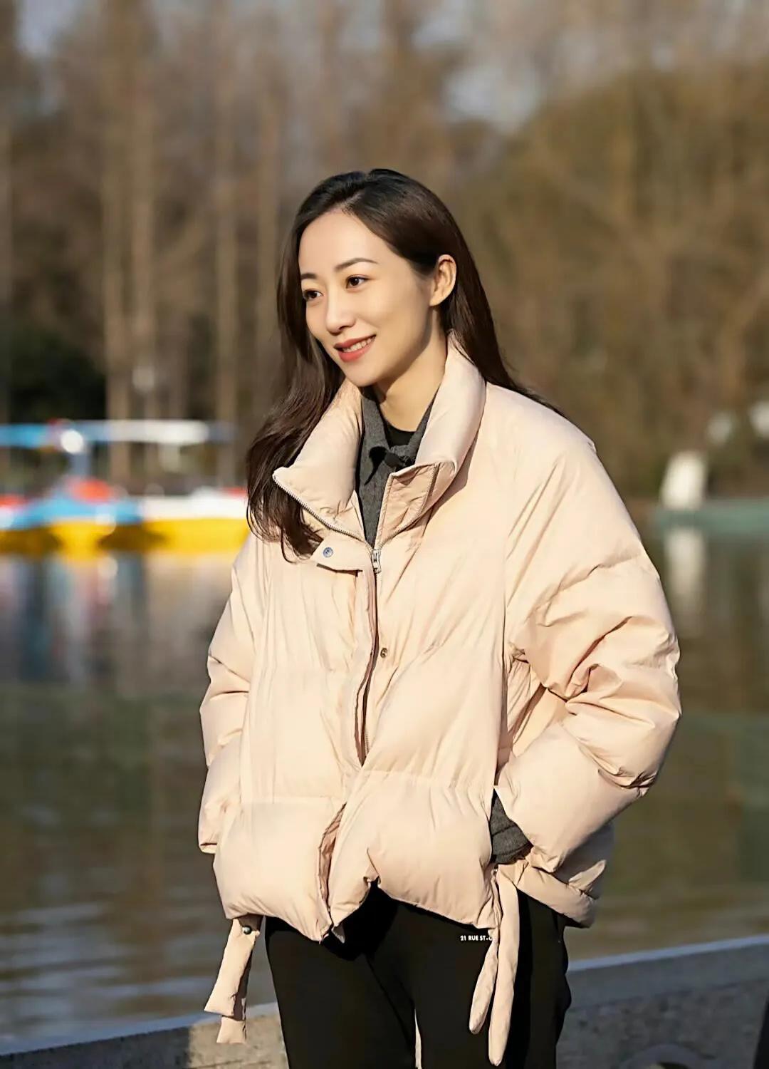 The charming Han Xue - iMedia