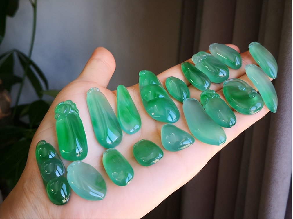 What does "Jade" look like in the eyes of old players? - iNEWS