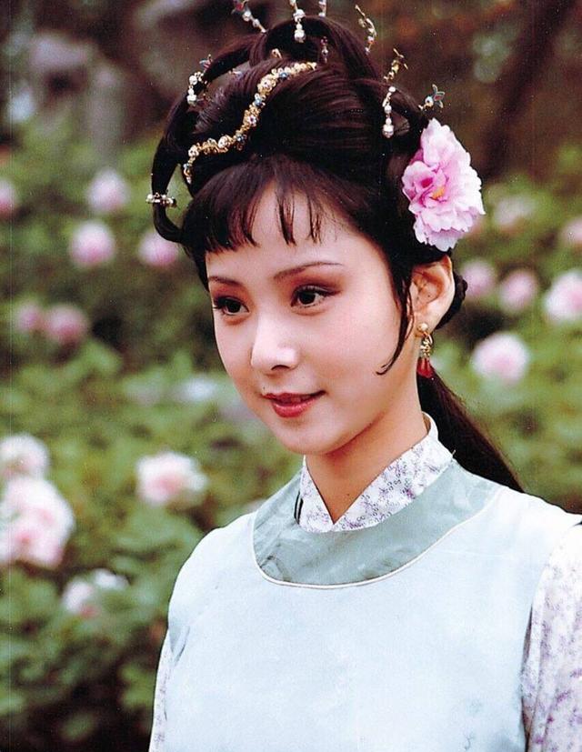 At the age of 50, she has clear eyes and a face like a girl. When she ...