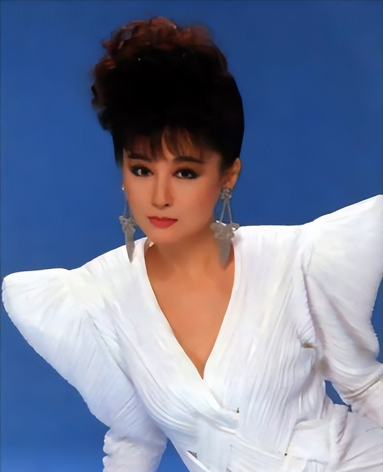 The real status quo of the goddess of youth: drooping eyelids, stiff ...