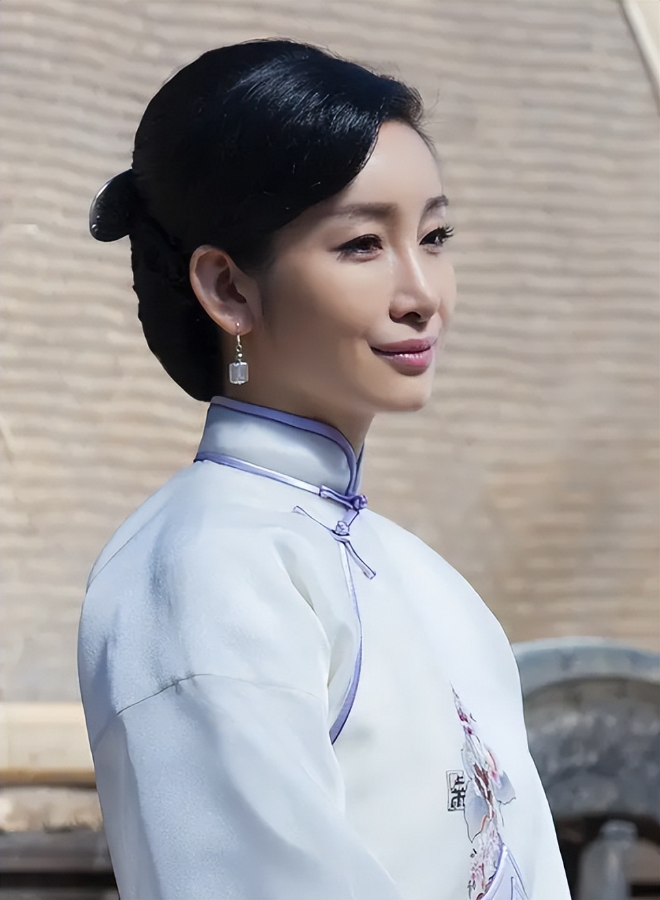 Qin Hailu: Helping the mother-in-law who lost her son and husband to ...