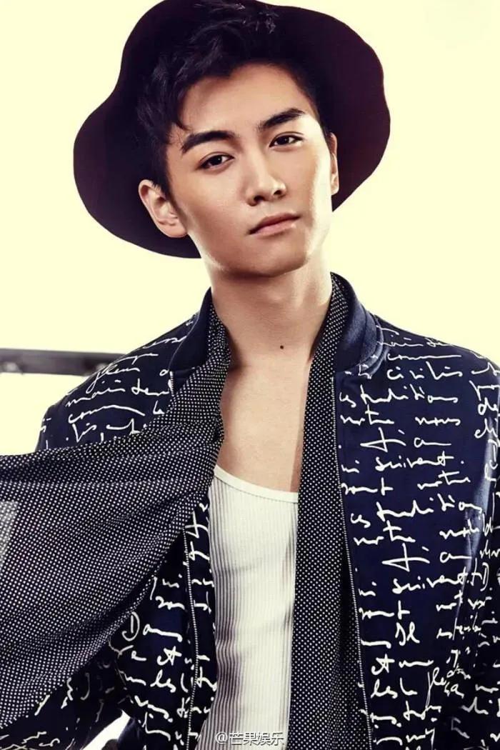 Chen Xiao started writing novels - iNEWS