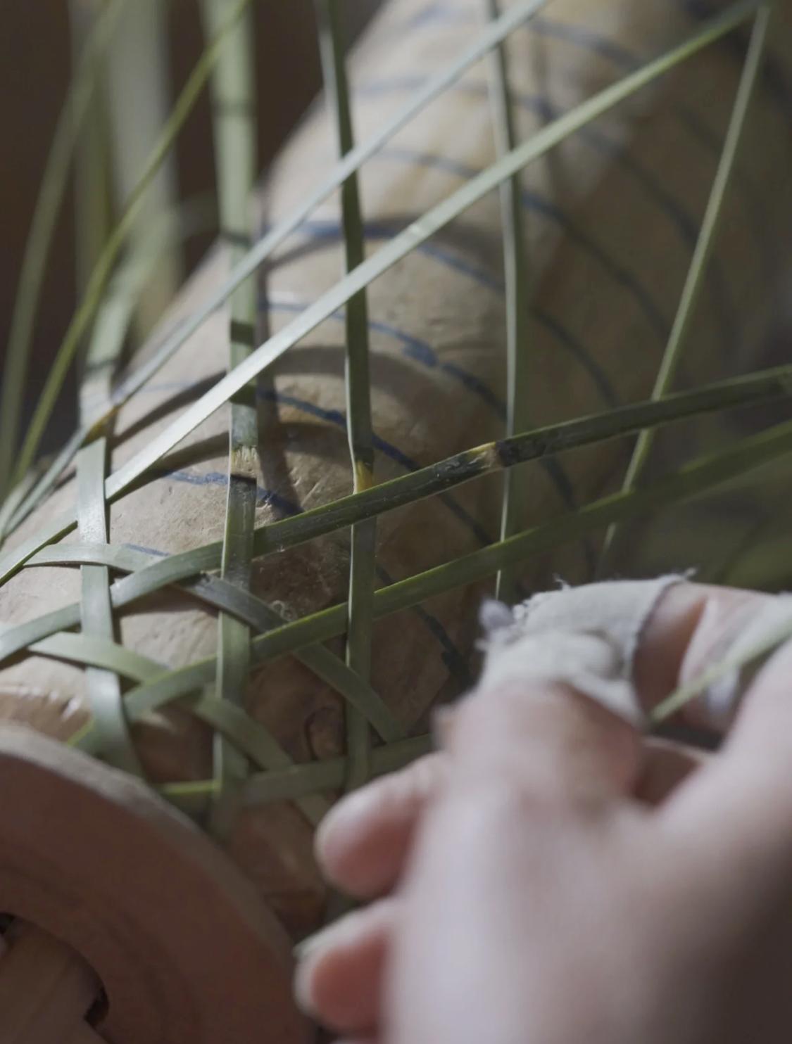 Bamboo weaving VS rattan weaving, who is more suitable for midsummer ...