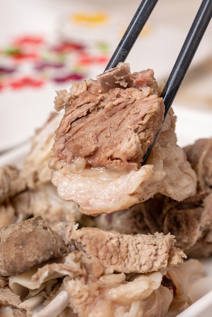 A String of Life——(Rob) Red Willow Roast Meat - iNEWS