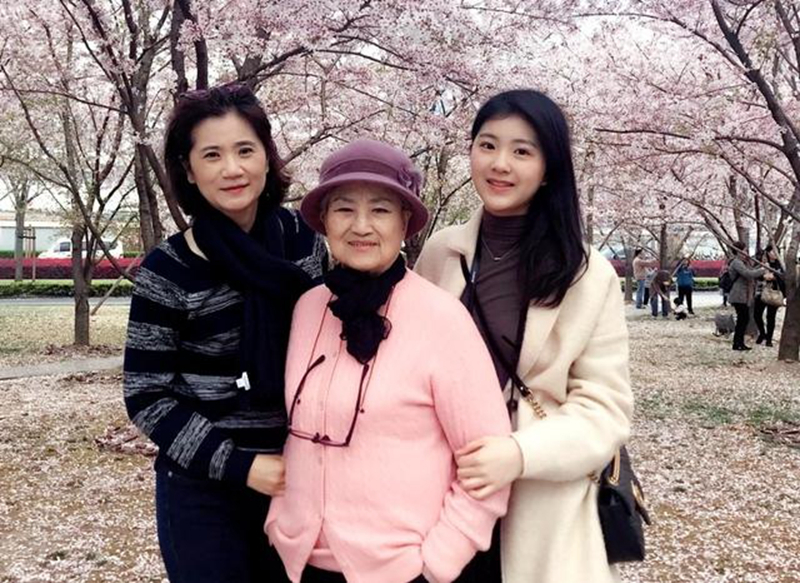 Sun Daolin Wang Wenjuan's only daughter Sun Qingyuan's recent photos ...