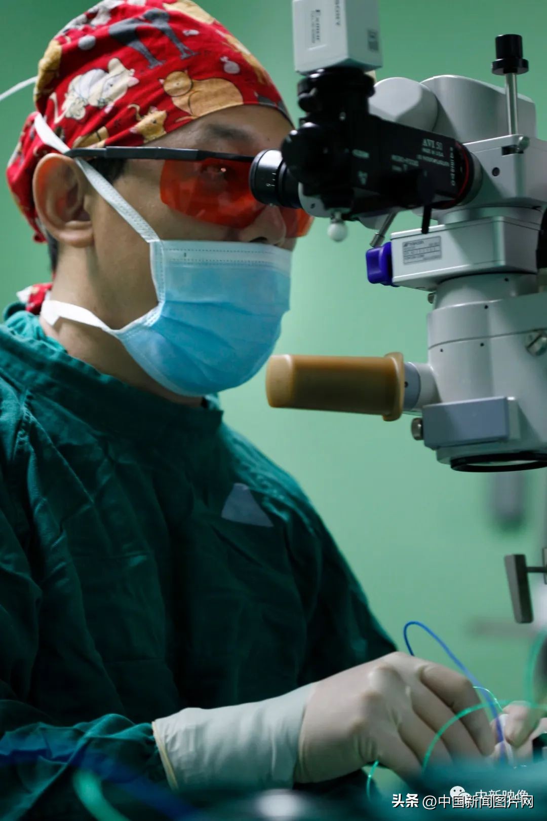 Chinese famous ophthalmologist - Wang Zhijun - iNEWS