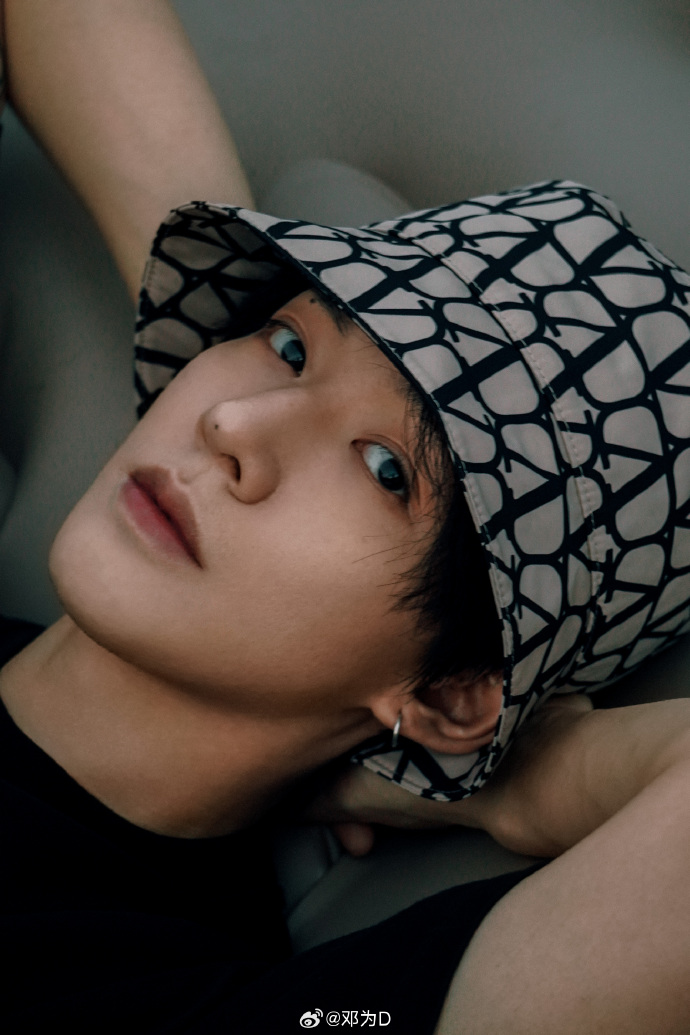 Deng Wei joins Valentino, a rising star in the luxury circle! - iMedia