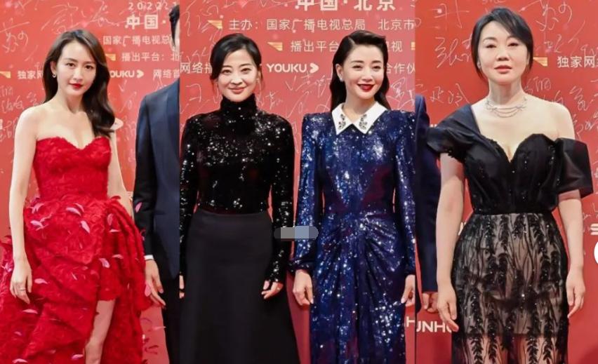 Tong Yao wore Gao Ding 7 years ago in a low-key manner, and it seemed ...