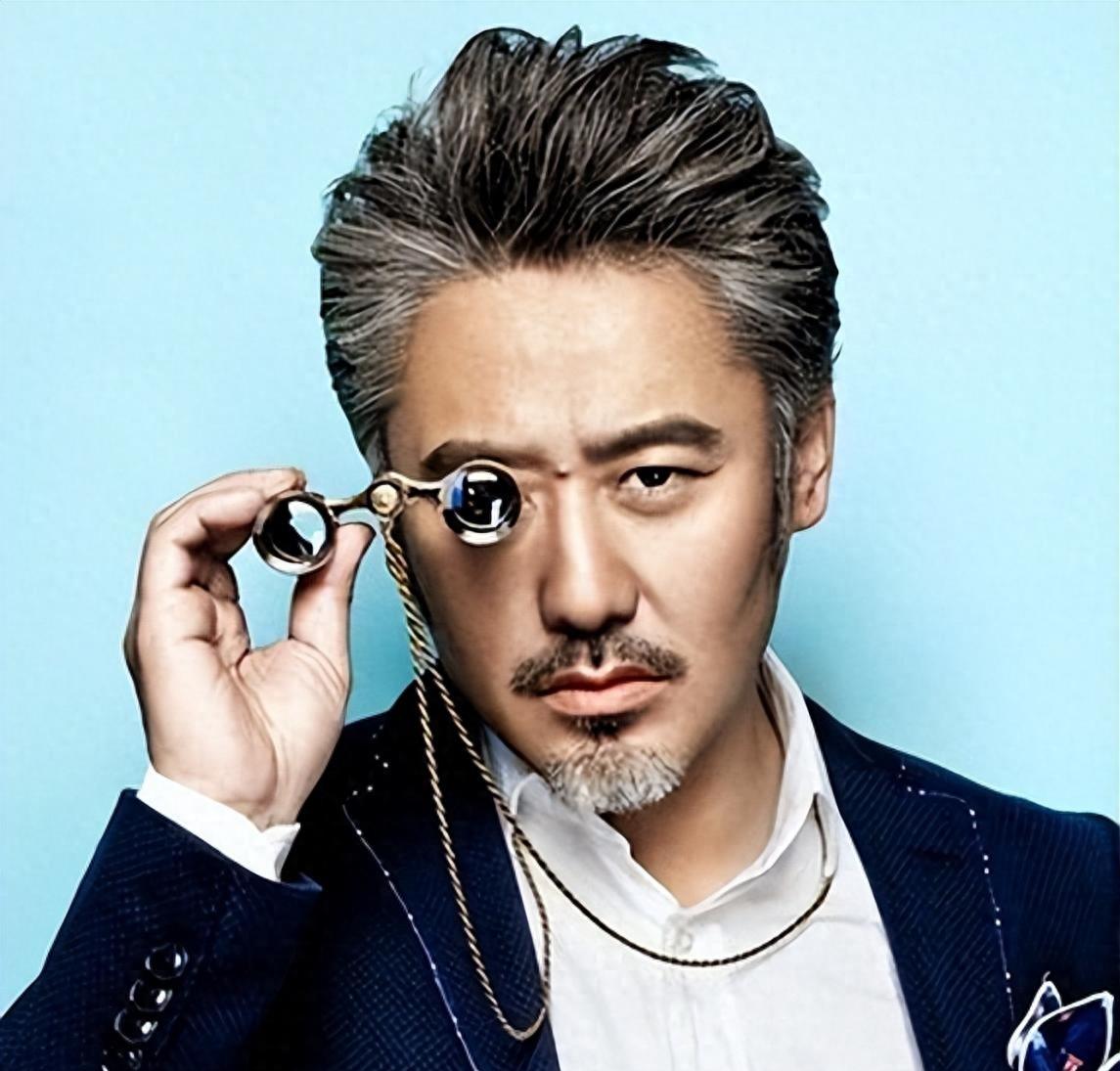 After supporting Chen Yulin for 7 years, he moved to the UK at the age ...