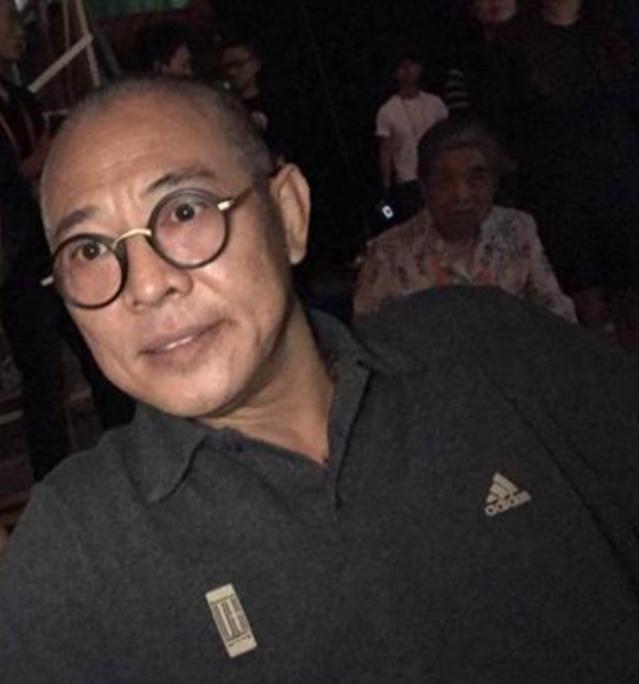 Jet Li posted recent photos of his wife, 61-year-old Li Zhi is aging ...