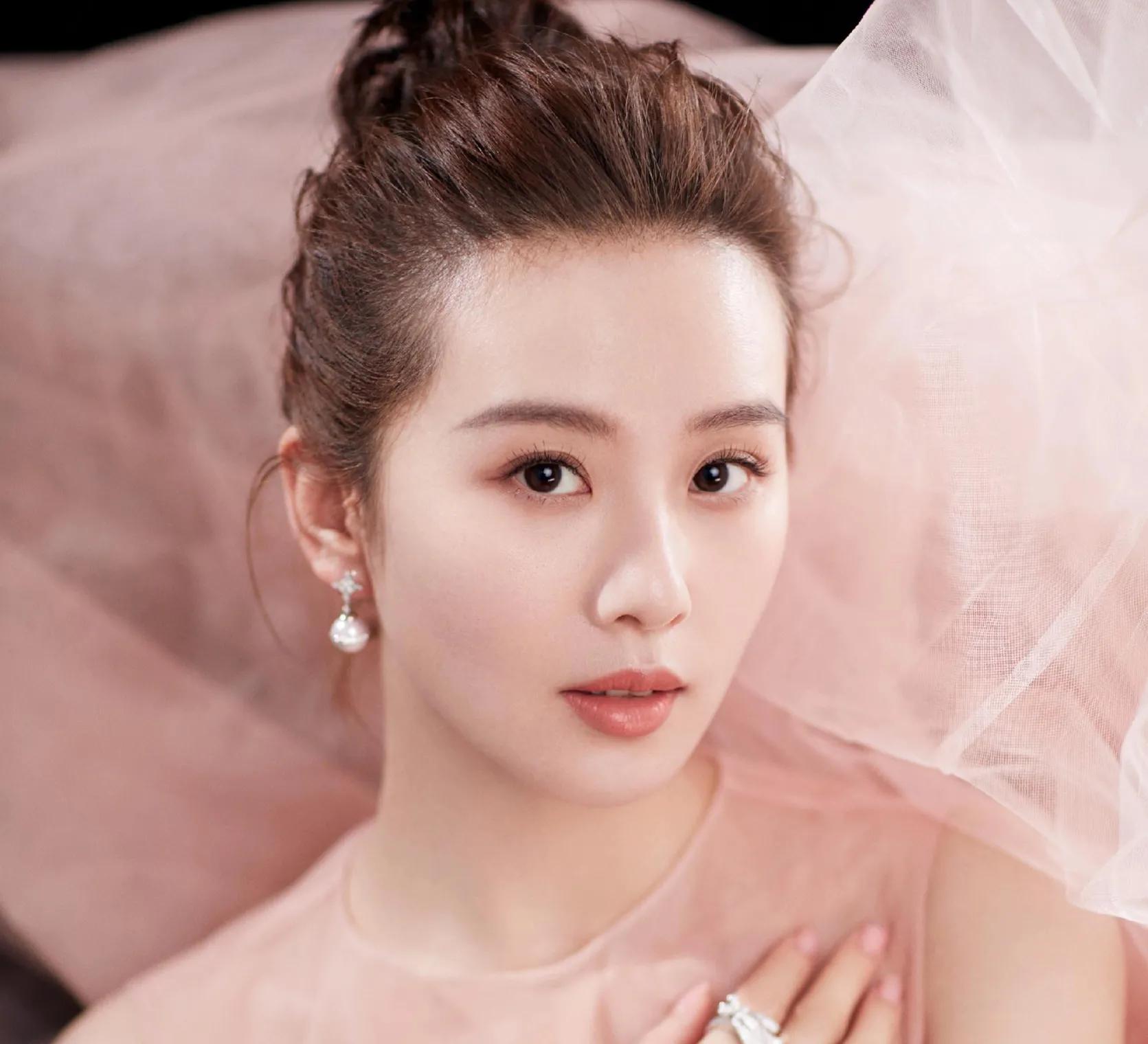 Who said that a flat nose and an ugly nose are hard to make beautiful ...