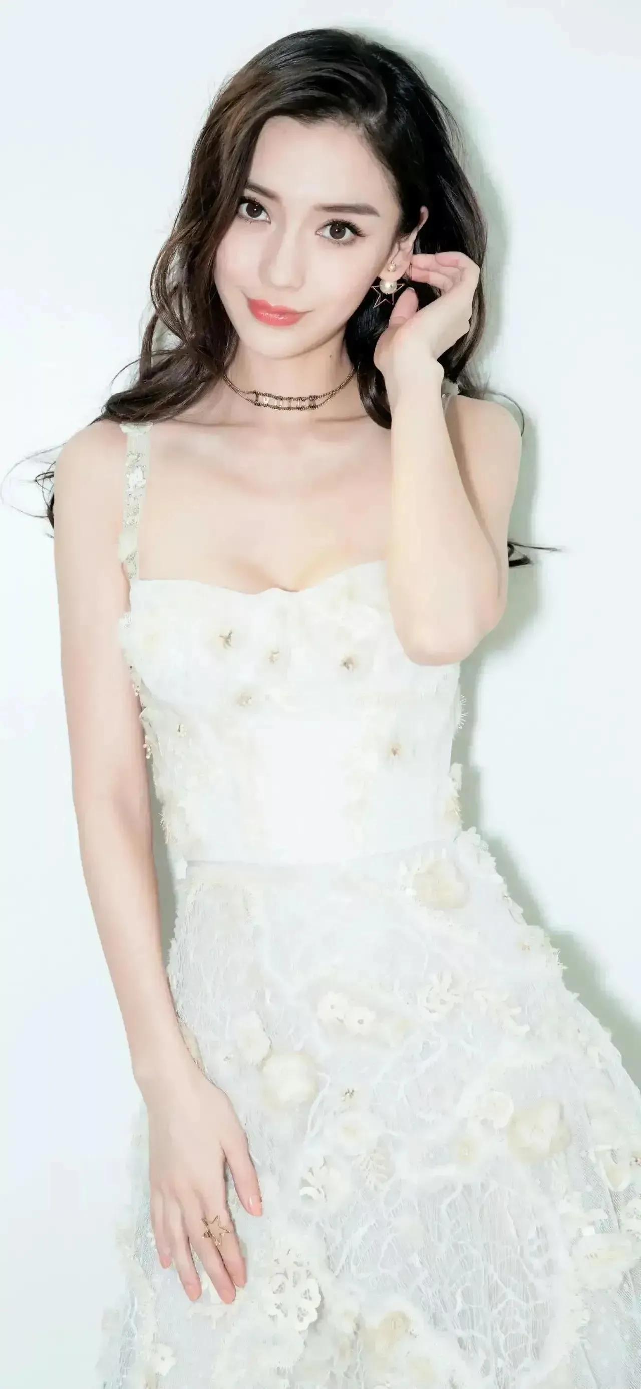 Share the beautiful picture one Angelababy Yang Ying is so beautiful - iNEWS