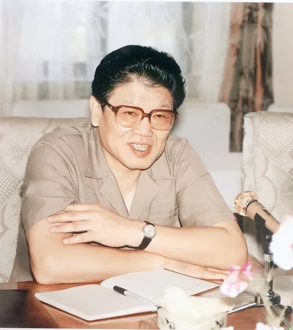 Both he and his father are deputy nationals, they support reform and opening up, and they made ...