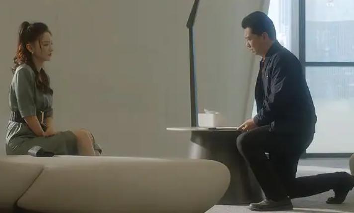 "The Great Game" "Double-faced" Liu Bingbing, with the help of ...