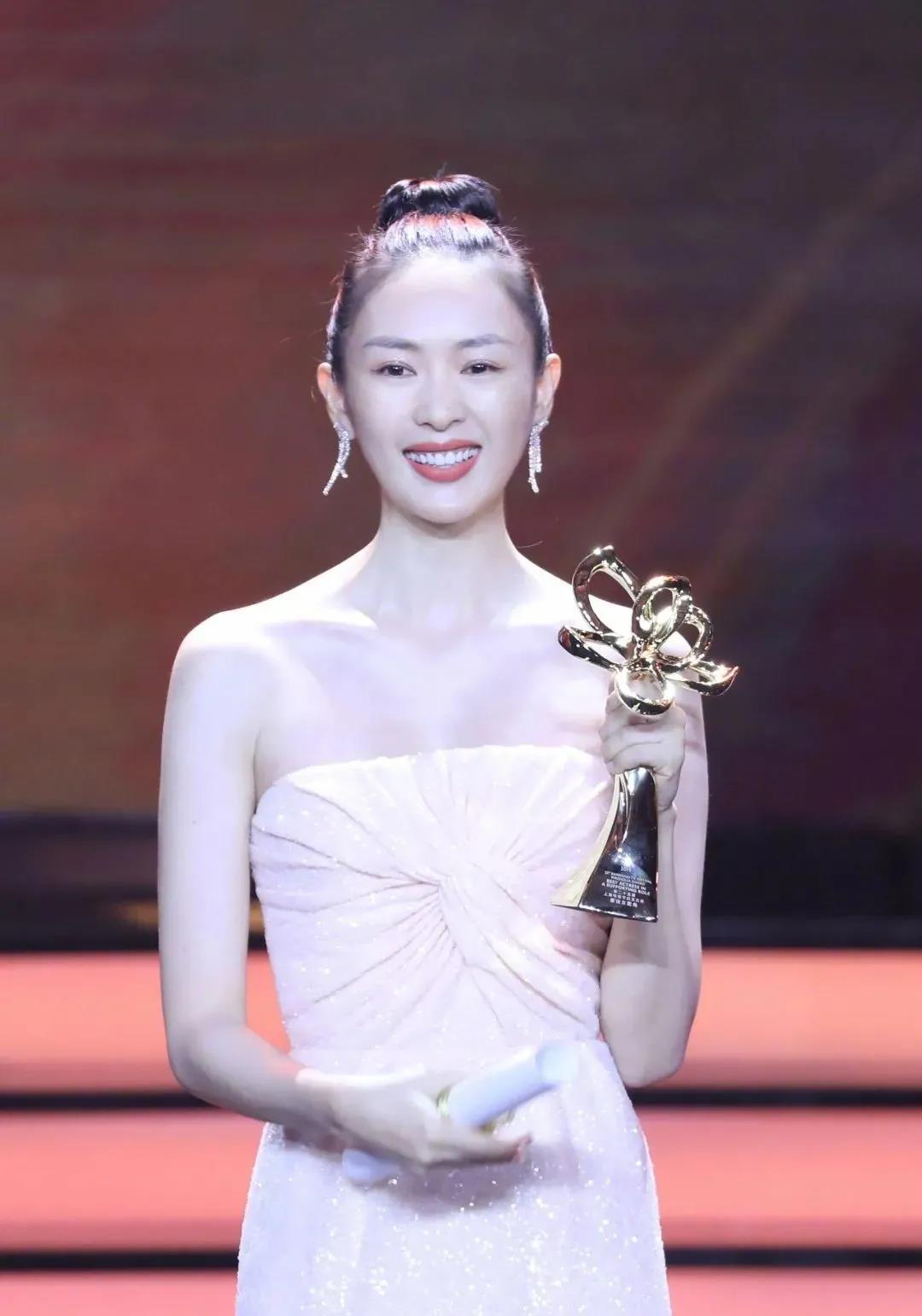 With Zhang Mo's beating, Tong Yao was silent for 9 years, but with the ...