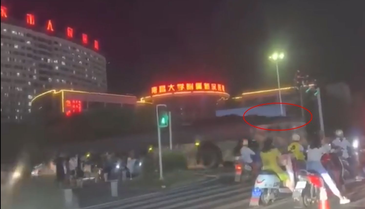 Dongfeng 17 upgrade Dongfeng 27?The new super missile appeared in the ...