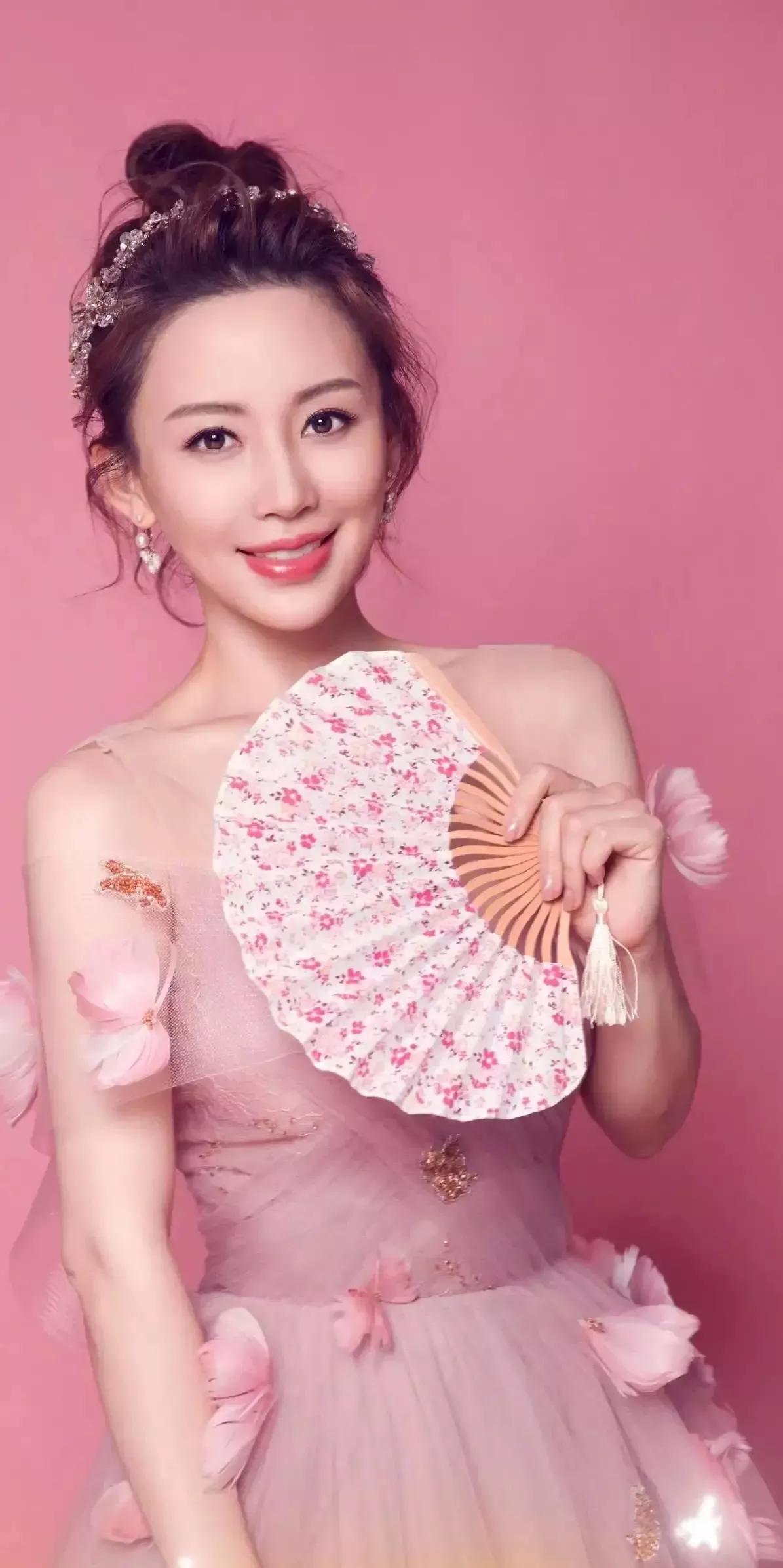 Pan Xiaoting, Appreciation of Meitu Series - iNEWS