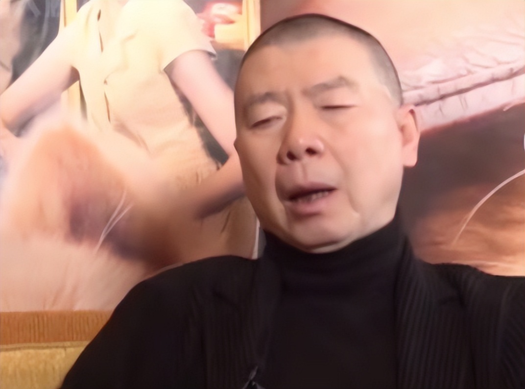 Feng Xiaogang's vitiligo disappeared for many years! The face-to-face ...