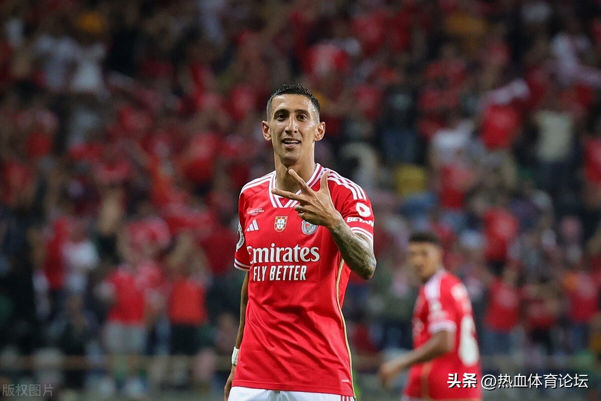 The angel descended, and scored again in the final! Di Maria won the ...
