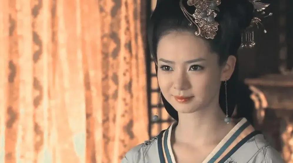 Come on, this is the real princess! Don't let someone who looks like a ...