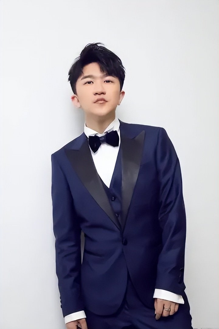 Zhang Da: The only person in the entertainment industry, how did he go ...